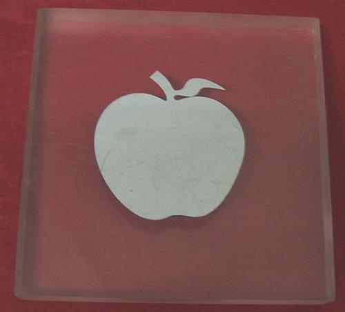 Apple Label Apple Box / Paperweight - Prototype UK Promo memorabilia ...