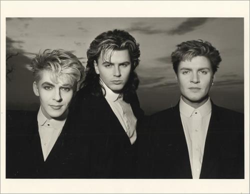 Duran Duran Notorious UK Promo photograph (440799) PRESS PHOTOGRAPHS