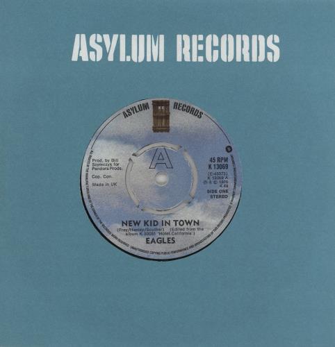 Eagles New Kid In Town - 4pr UK 7" vinyl single (7 inch record / 45) (555098)