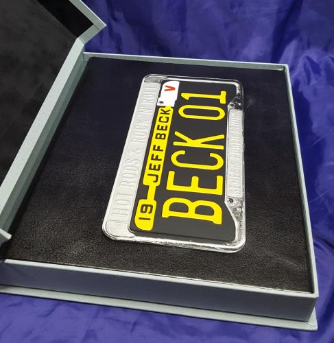 Jeff Beck Beck01 - Deluxe UK book (699084) SIGNED BOOK
