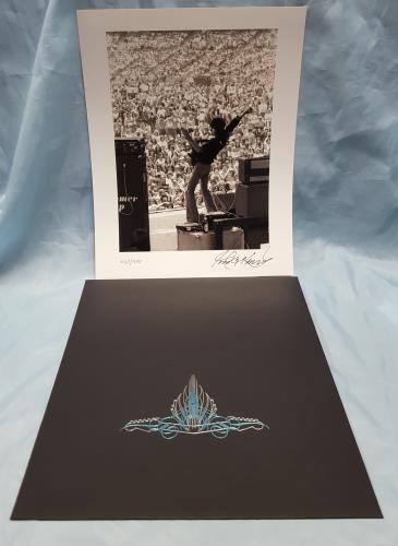 Jeff Beck Beck01 - Deluxe UK book (699084) SIGNED BOOK