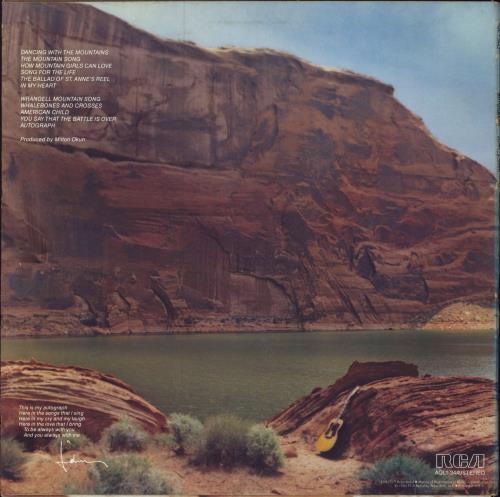 John Denver Autograph US vinyl LP album (LP record) (786424)