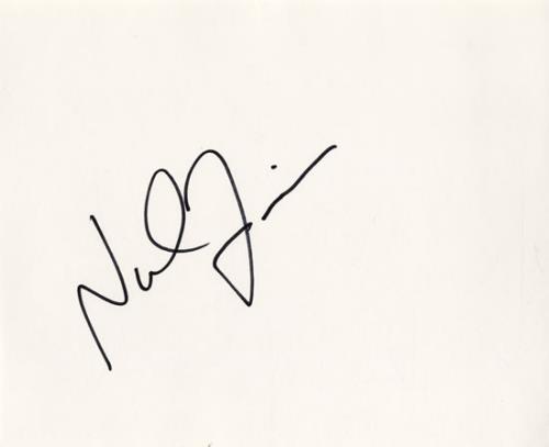 Neil Finn Autographed Sheet UK memorabilia (545779) AUTOGRAPH