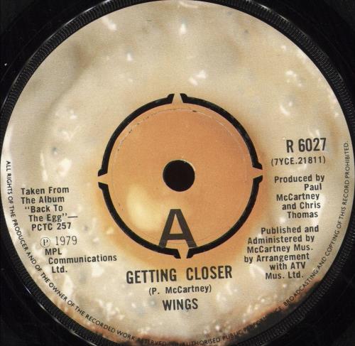 Paul McCartney and Wings Getting Closer UK 7" vinyl single (7 inch ...