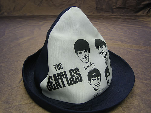 The Beatles Beach Hat US memorabilia (347938) MEMORABILIA