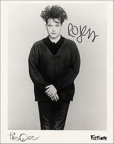 The Cure Photo UK Promo photograph (207809) SIGNED PHOTO